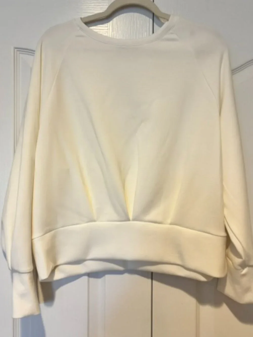 T Tahari | Sweaters | T Tahari Womens Offwhite Long Sleeve Crew Neck ...